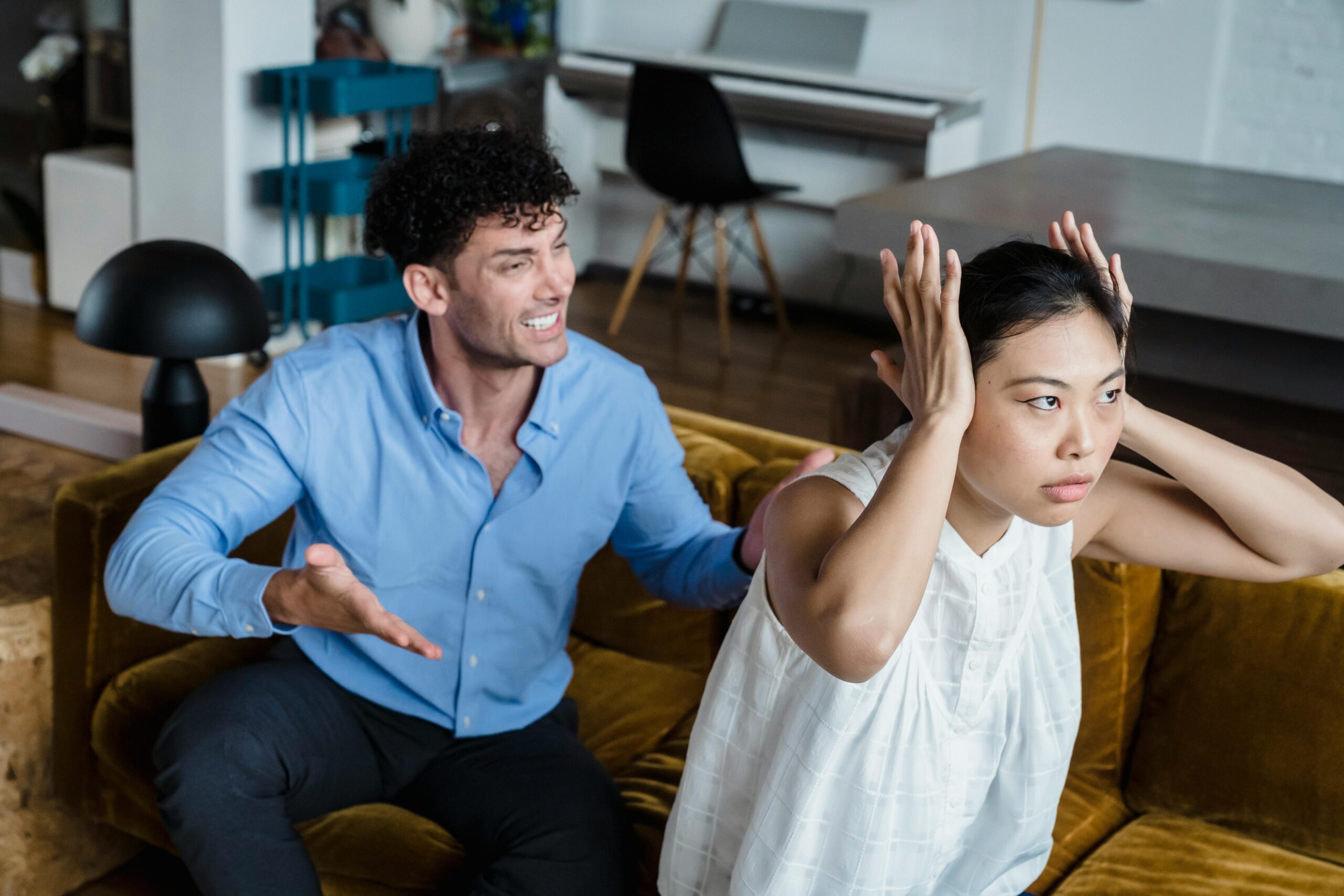 The Pursuer Distancer Communication Dynamic: Why You Keep Missing Each ...